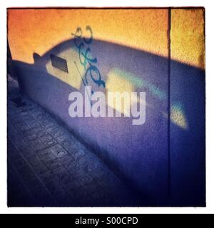 car shadow on wall Stock Photo - Alamy