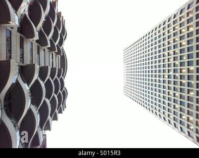 Buildings facing each other Stock Photo: 124191332 - Alamy