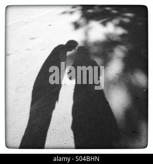 Shadows of love couple Stock Photo - Alamy