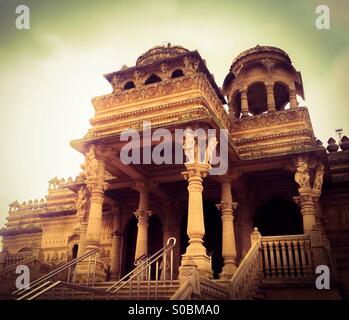Shree Sanatan Hindu Mandir Hindu Temple Wembley Stock Photo - Alamy
