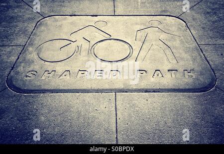 Shared pathway sign for pedestrians and cyclists, UK Stock Photo - Alamy