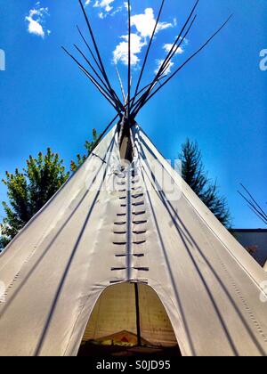 native American tepee Stock Photo - Alamy