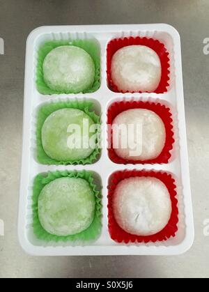 Mochi (sticky rice cakes, Japan Stock Photo - Alamy