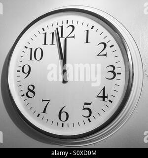 wall clock showing time at midnight midday 12 o clock 1200 2400 Stock ...