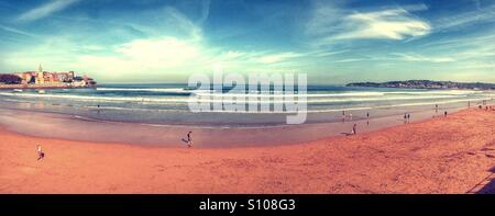 Panoramic view of San Lorenzo beach and the bay of Gijon city, Asturias ...