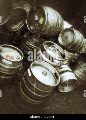 Aluminium (aluminum) beer kegs and barrels outside brewery Stock Photo ...