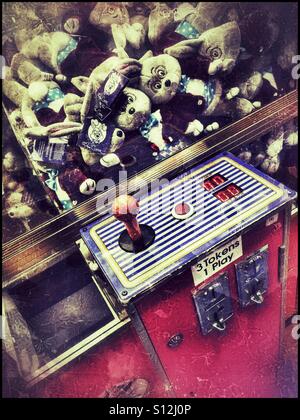 Amusement arcade game at Canal Walk , Cape Town, South Africa Stock ...