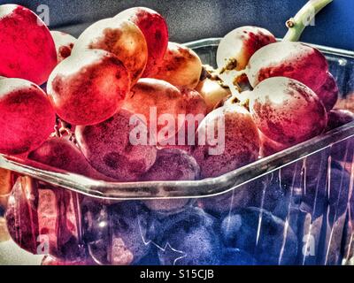 a plastic punnet of grapes Stock Photo - Alamy