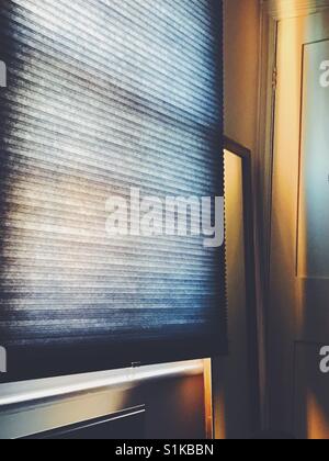 Sunlight coming through blinds Stock Photo - Alamy