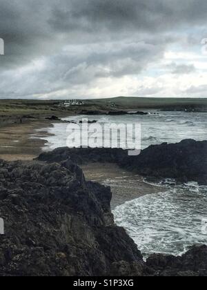 View of the bay at Rhosneigr, Anglesey Stock Photo - Alamy