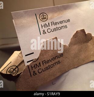 HM Revenue & Customs letter and envelope Stock Photo - Alamy