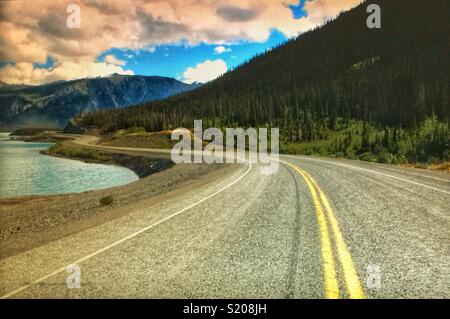Kluane Lake,Yukon, Canada Stock Photo - Alamy
