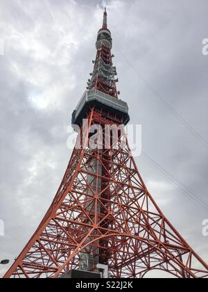 View of Tokyo with the 333 meters high Tokyo Tower the world's tallest ...
