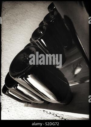 Removing yeast deposits from traditional method sparkling wine by using ...