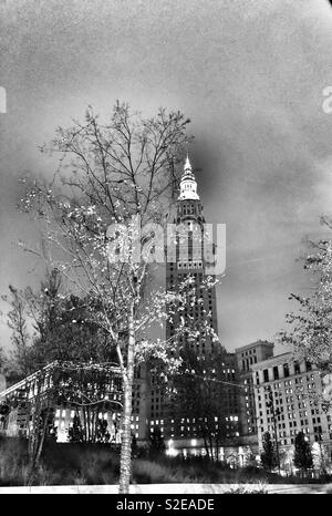 Terminal Tower at night Cleveland Stock Photo - Alamy