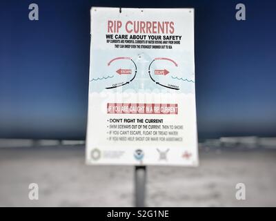 Rip Currents warning sign on a Southern African beach. Western Cape ...