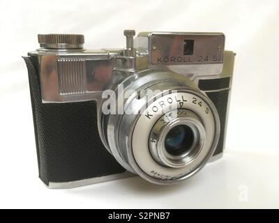 Bencini Koroll 24s 1950’s film camera Stock Photo - Alamy