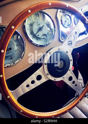 Cockpit, wheel and dashboard of MG TD Stock Photo - Alamy