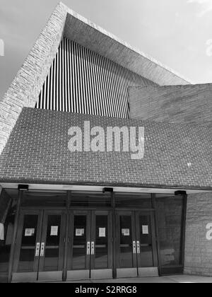 Mid century modern Tory Lecture Theatres at the University of Alberta ...