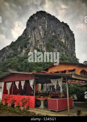 Gunung Reng, a limestone outcrop near Jeli, Kelantan, Malaysia Stock ...
