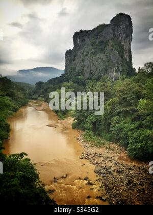 Gunung Reng, a limestone outcrop near Jeli, Kelantan, Malaysia Stock ...