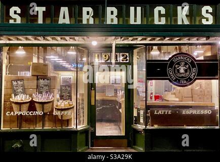 The original Starbucks store established in 1971 at the Pike Place ...