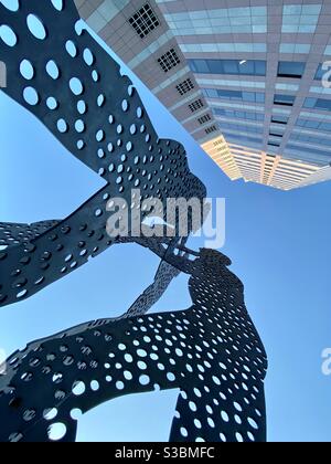 Molecule Man sculpture from artist Jonathan Borowsky on River Spree ...