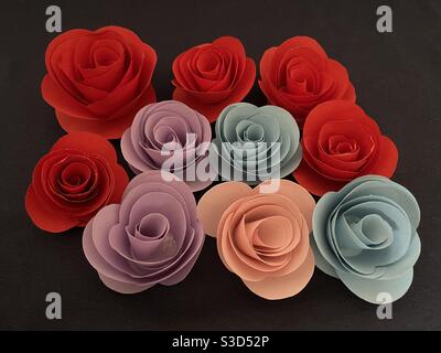Origami red roses Stock Photo - Alamy