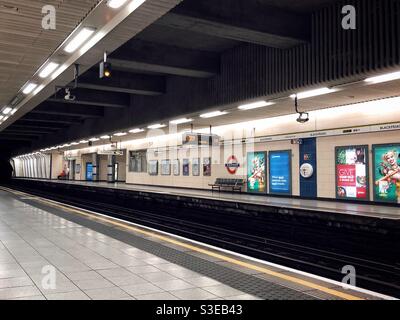 Blackfriars Underground Station platform, City of London, London ...