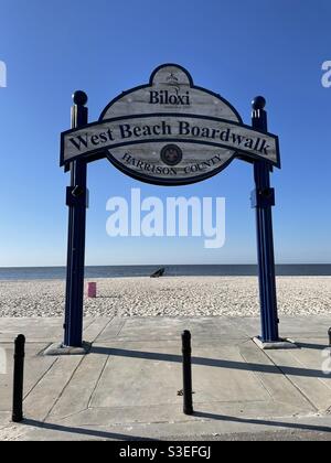 Biloxi beach boardwalk, Mississippi Gulf Coast Stock Photo - Alamy