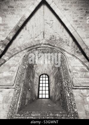 Castel del Monte. Puglia. Black and white Stock Photo - Alamy