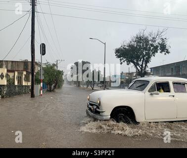 Flood in Havana after intense raining. Havana, Cuba Stock Photo - Alamy
