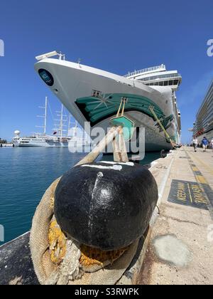 bow of the Norwegian Cruise Line's (NCL) cruise ship Norwegian Epic ...
