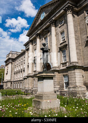 Statue of Oliver Goldsmith outside Trinity College Dublin Ireland ...