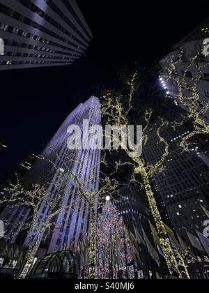 Rockefeller Center Christmas Tree Lighting Ceremony Stock Photo - Alamy