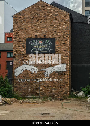 Manchester Northern Quarter graffiti Graffiti mural painting street art ...