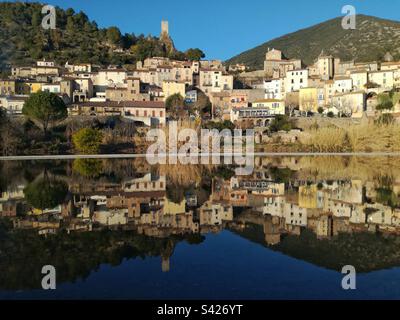 Roquebrun village in Haut-Languedoc. Occitanie, France Stock Photo - Alamy