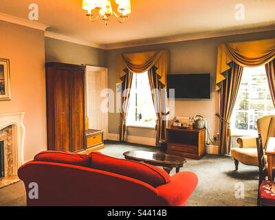 Regency hotel bedroom Stock Photo - Alamy