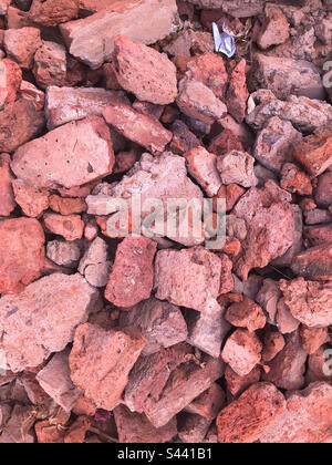 Broken building. Bricks Stock Photo - Alamy