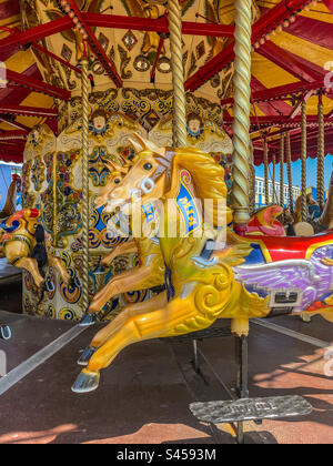 Southsea pier empty fairground Stock Photo - Alamy