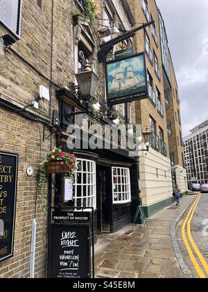London East End Wapping Prospect of Whitby London's oldest traditional ...