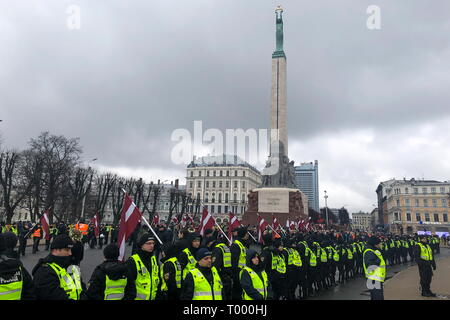 Soldiers of the Waffen SS in Latvia, 1944 Stock Photo - Alamy