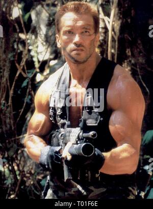 ARNOLD SCHWARZENEGGER, PREDATOR, 1987 Stock Photo - Alamy