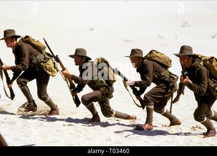 ROBERT GRUB, DAVID ARGUE, MEL GIBSON, GALLIPOLI, 1981 Stock Photo - Alamy