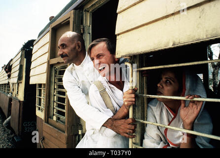 BEN KINGSLEY, IAN CHARLESON, GANDHI, 1982 Stock Photo - Alamy
