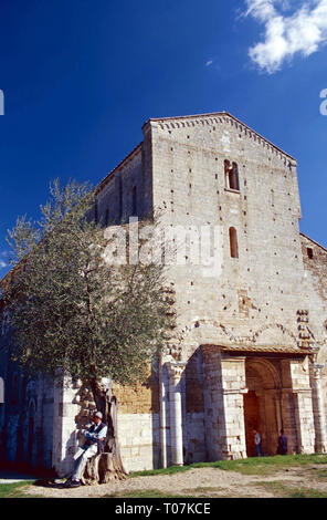 Sant Antimo abbey Tuscany Italy Stock Photo - Alamy