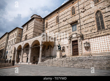 Perugia Cathedral (Duomo), Piazza IV Novembre, Perugia, Umbria, Italy ...