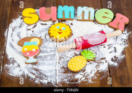 Homemade gingerbread with summer theme Stock Photo - Alamy