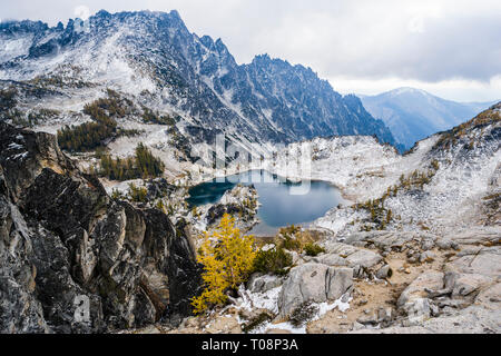 Crystal Lake in The Enchantments, Alpine Lakes Wilderness, Washington ...
