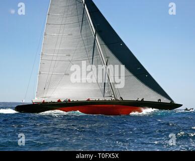 Classic sailing yacht J-Class "Endeavour Stock Photo - Alamy